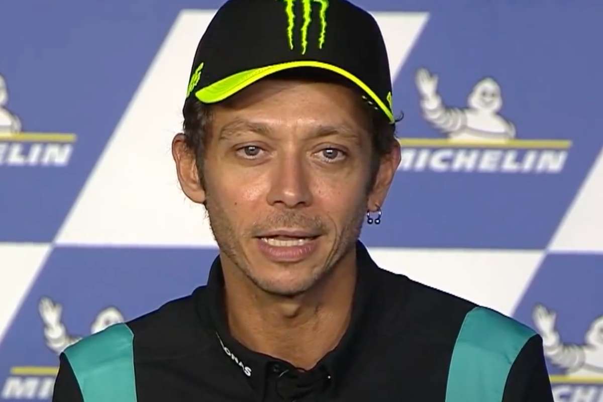 Bufera Valentino Rossi, famiglia sotto attacco: che botta - SportItalia.it